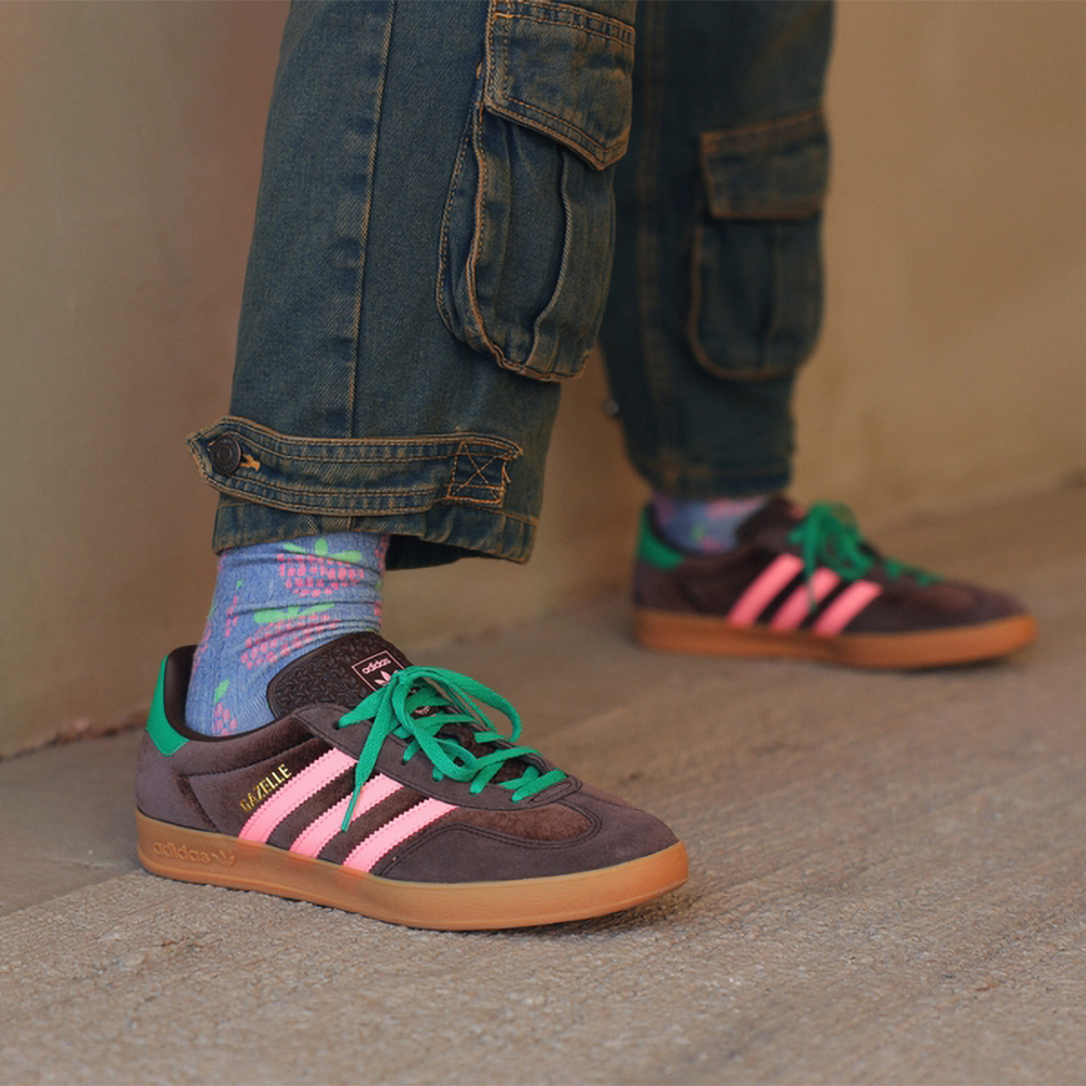 Buzz Sneaker Station - Sportfelszerelés, lábbeli és ruházatot árusító ...